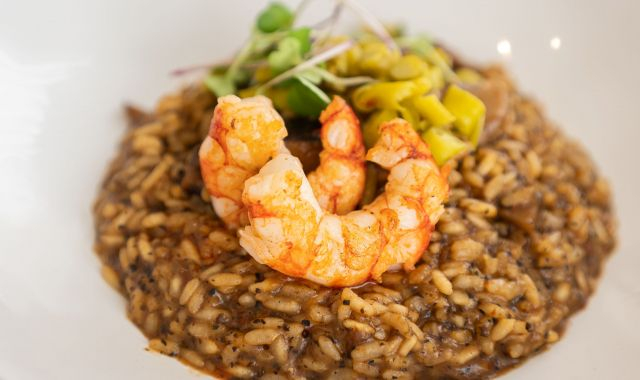 Dos de los mejores arroces de España, en primera línea de la playa de ...