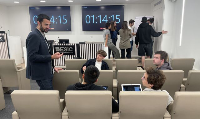 Hackathon Digital Business 2023 de ESIC con la Fundación Visible