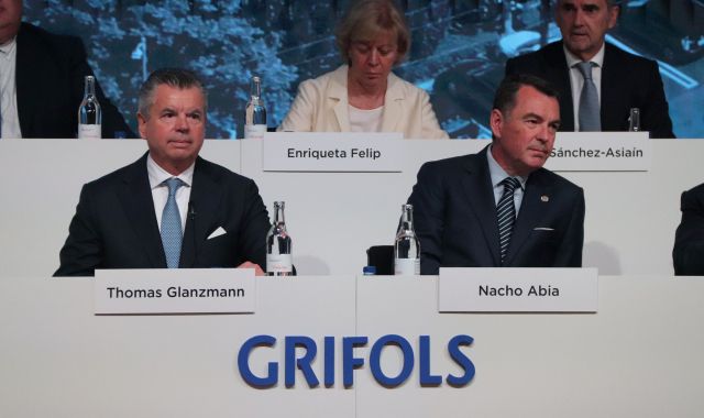 La cotización de Grifols, suspendida: la familia negocia una opa conjunta con el fondo Brookfield