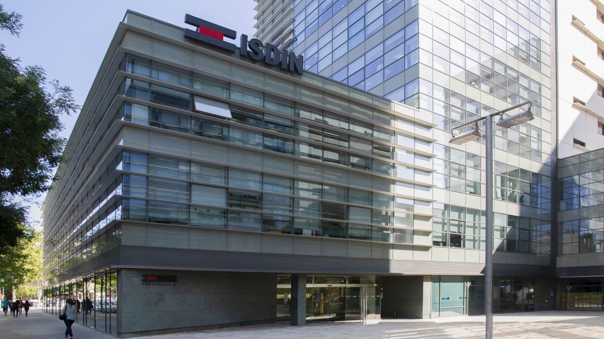 Isdin, la protección catalana contra el sol que llega a medio mundo