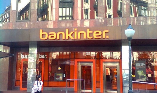 Bankinter absorbeix la seva filial Evo Banco
